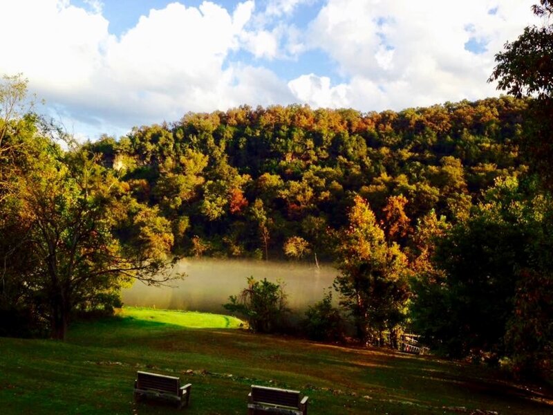 Cranor's White River Lodge on the White River | Cotter, Arkansas